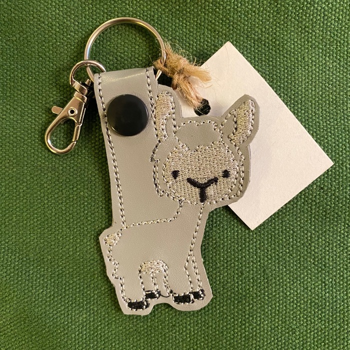 Silver Grey Alpaca Keyring :: Let's Go Alpacas!